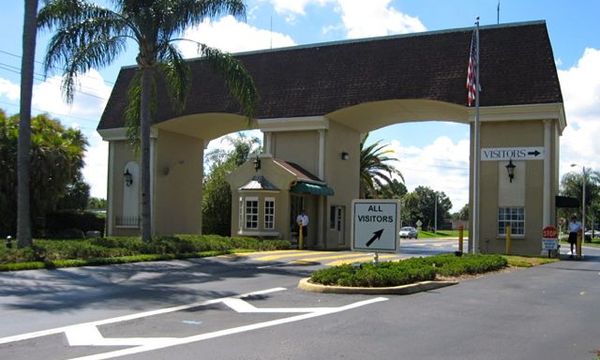 Kings Point in Sun City Center, FL | Retirement Community in Florida