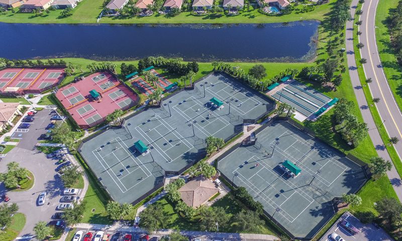 Valencia Lakes, Wimauma, FL | Active Adult Retirement Community in FL